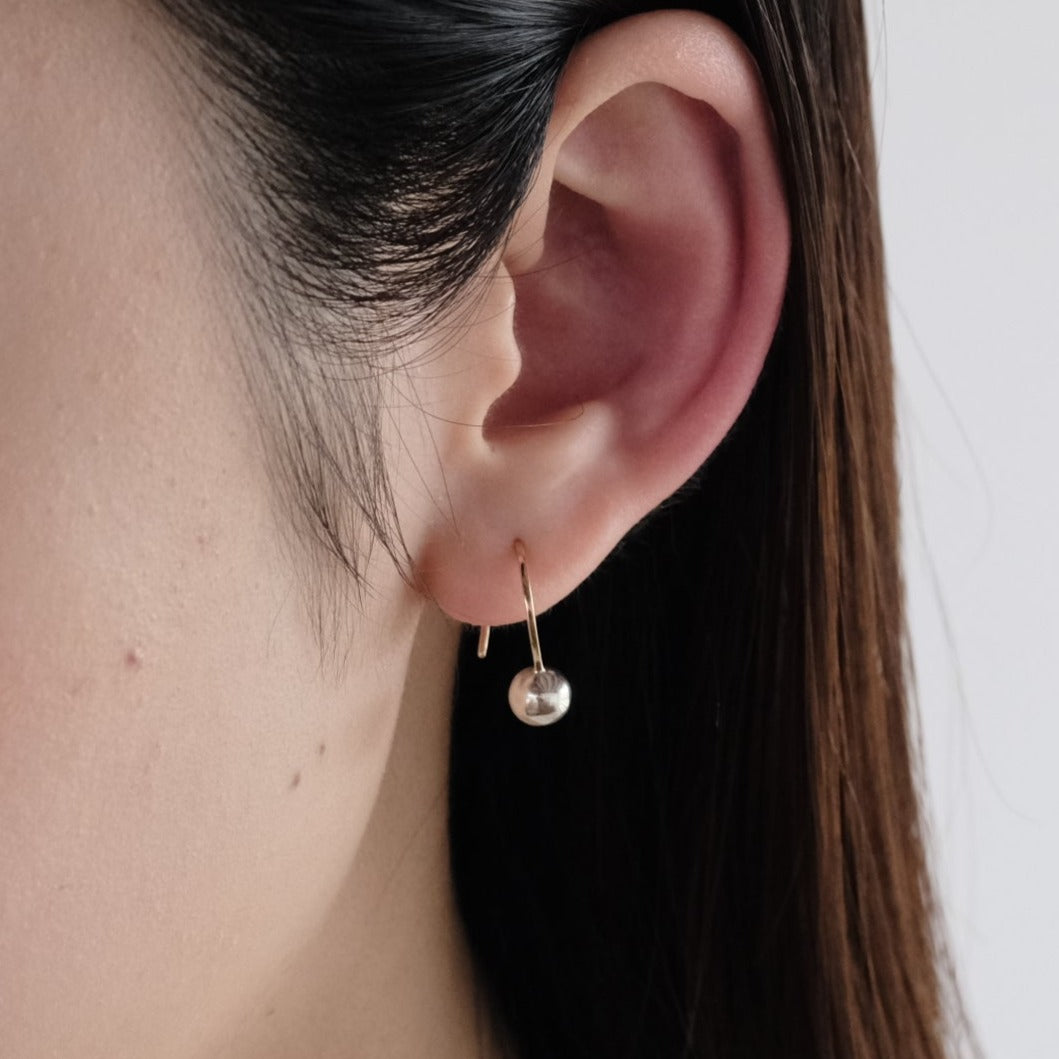 revie objects：FLOW dot earring 2 FL2-07
